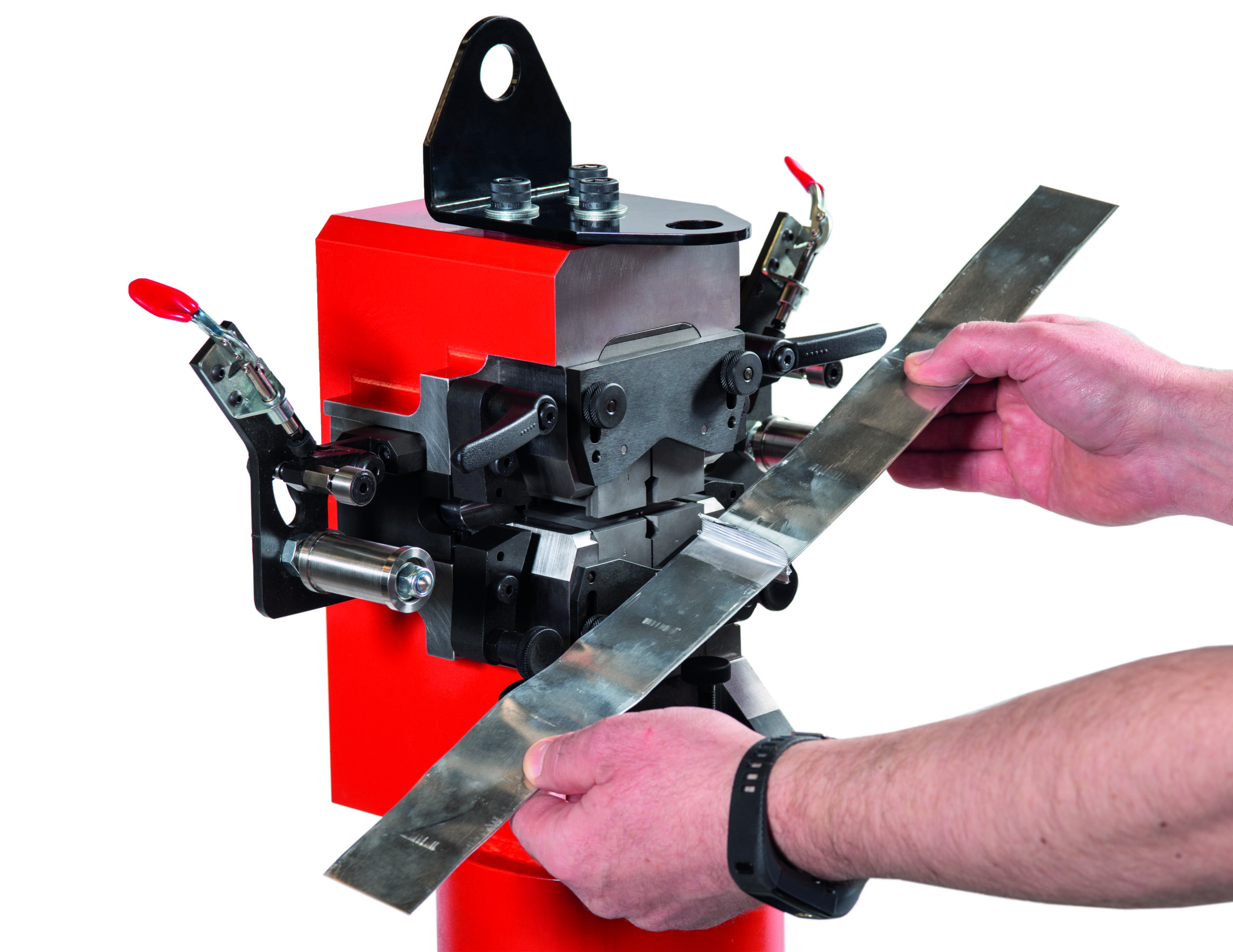 PWM introduces new version of ST40 strip welder - Pressure Welding Machines